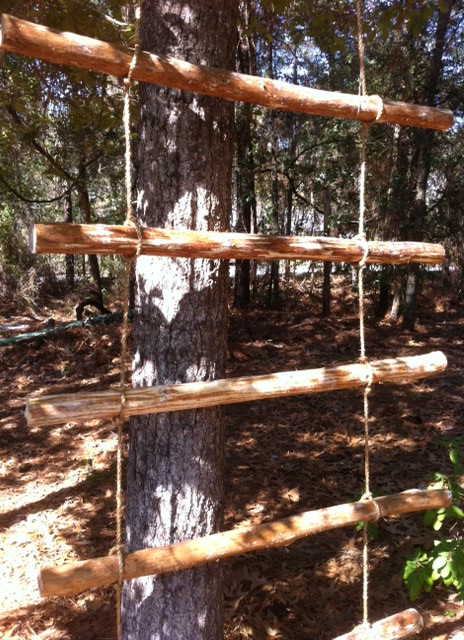 Making a Rope Ladder – SCOUT PIONEERING